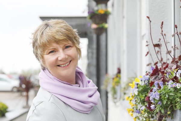 About Lily Murphy, the BE YOURSELF Leadership Coach